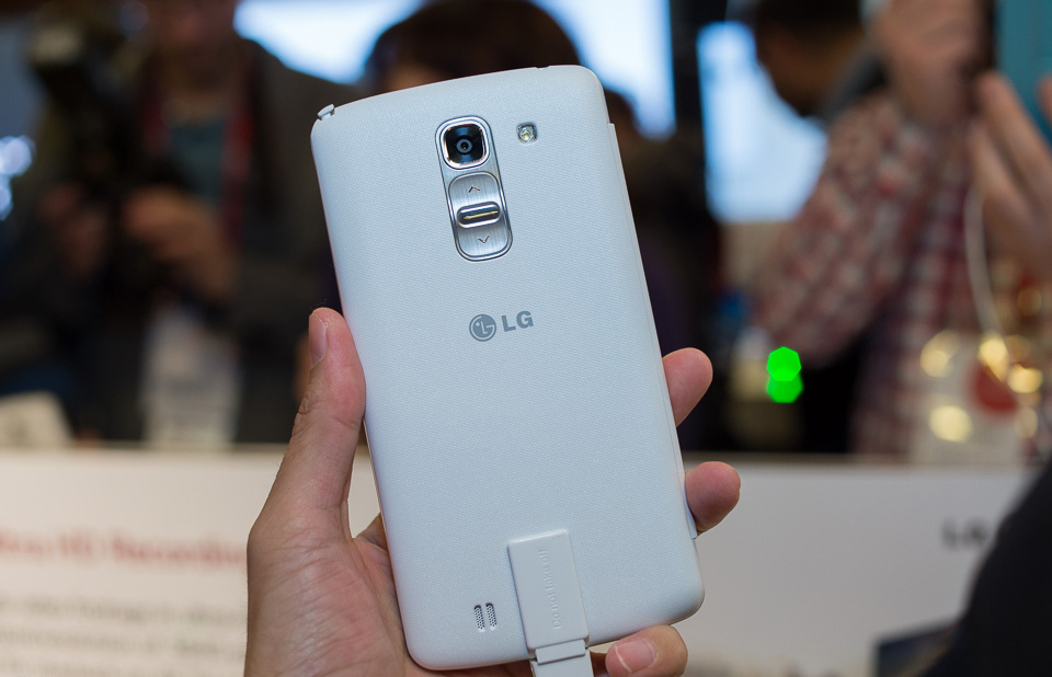 Trên tay siêu phẩm LG G Pro 2 của LG - ViettelStore.vn